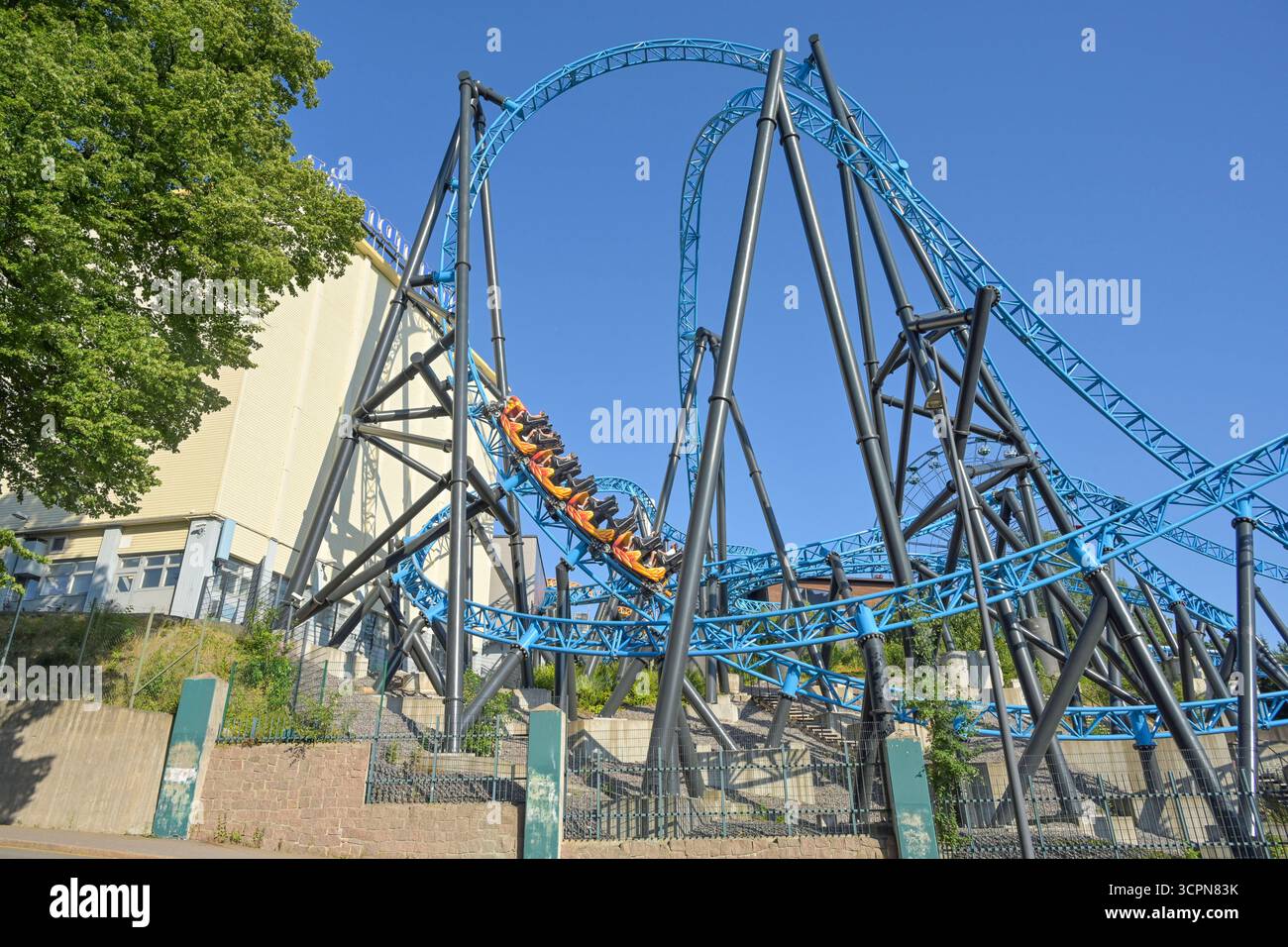 Achterbahn Taiga, Freizeitpark Linnanmäki, Helsinki, Finnland ...