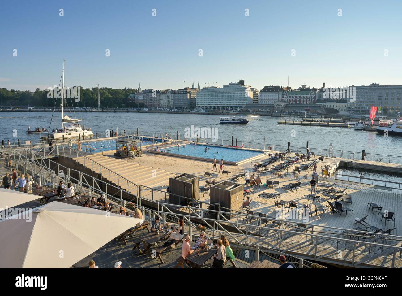 Schwimmbad Allas Sea Pool, Katajanokanlaituri, Helsinki, Finnland *** Swimming pool Allas Sea ...