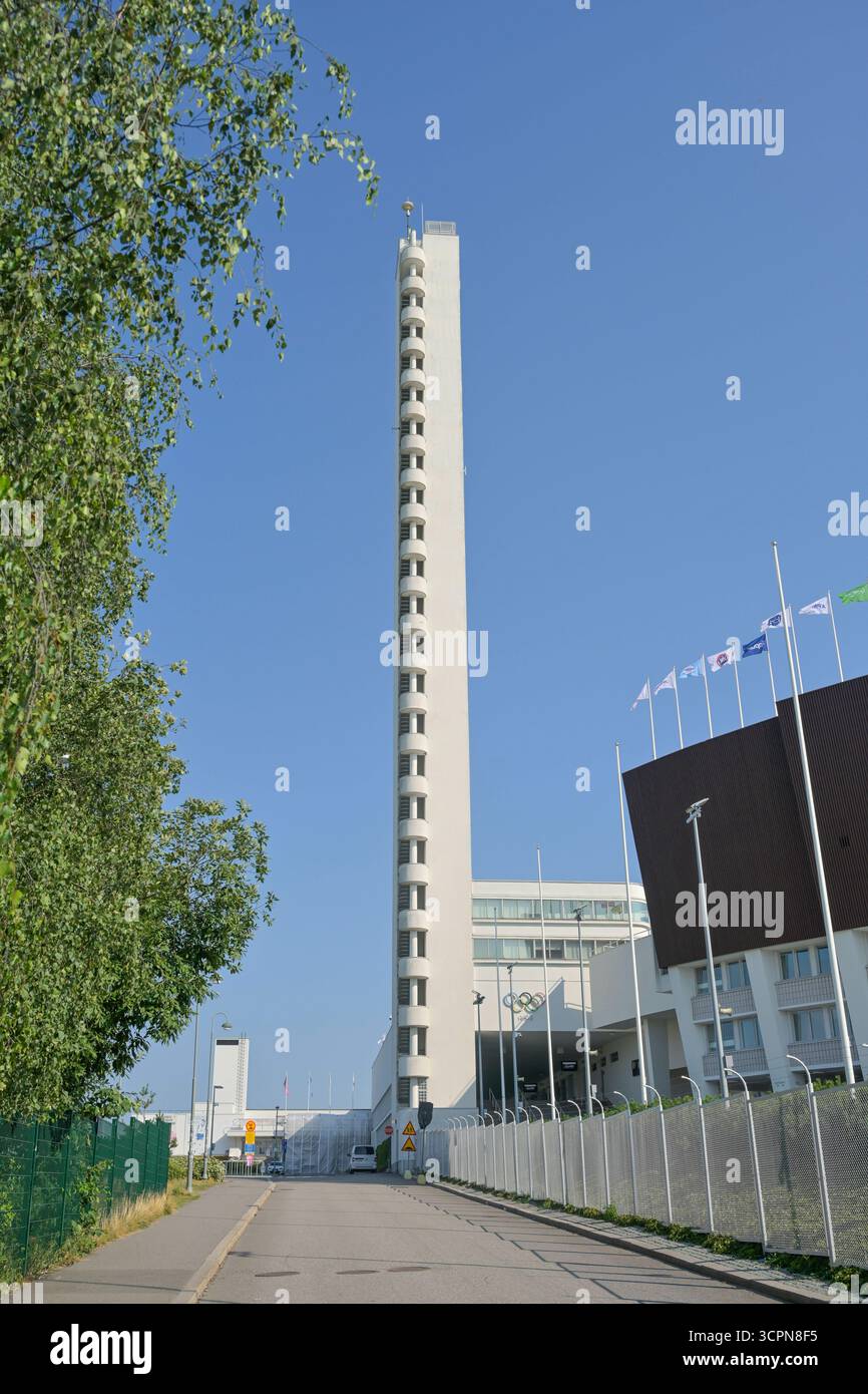 Aussichtsturm am Olympiastadion, Helsinki, Finnland *** Observation ...
