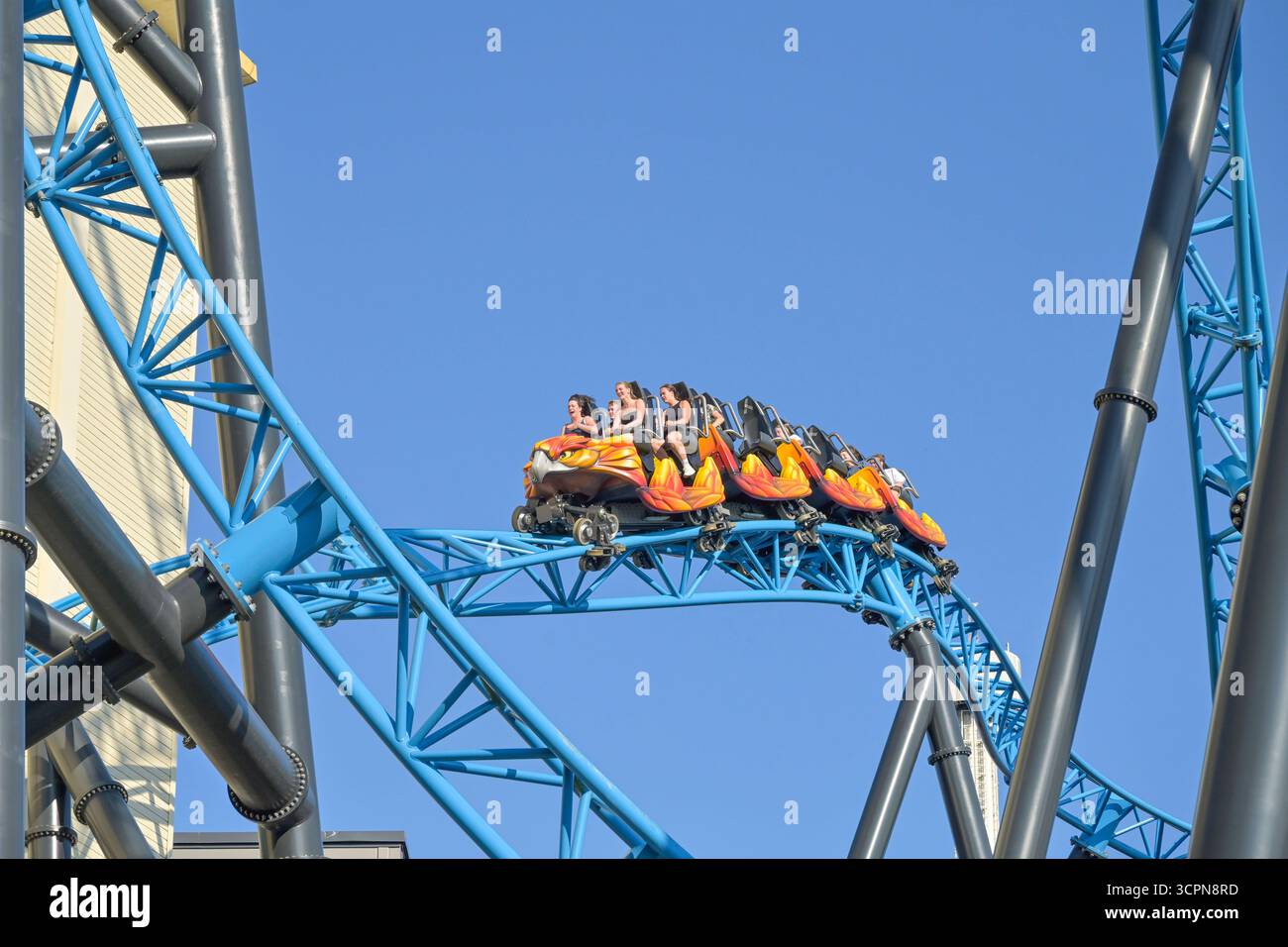 Achterbahn Taiga, Freizeitpark Linnanmäki, Helsinki, Finnland *** Taiga ...