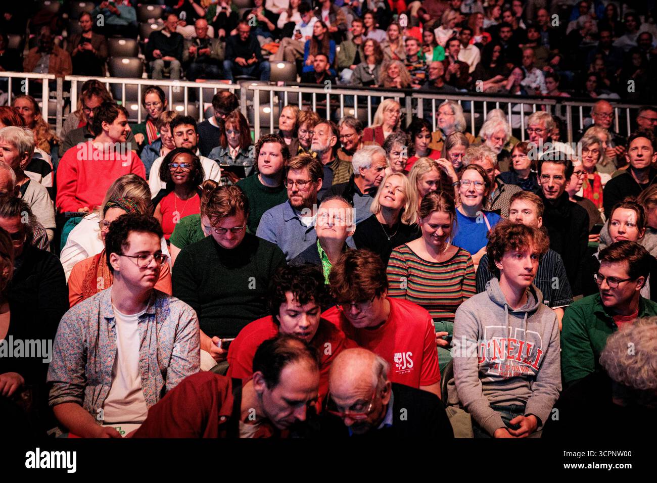 ROTTERDAM - Party members at the GroenLinks-PvdA congress, in the run ...