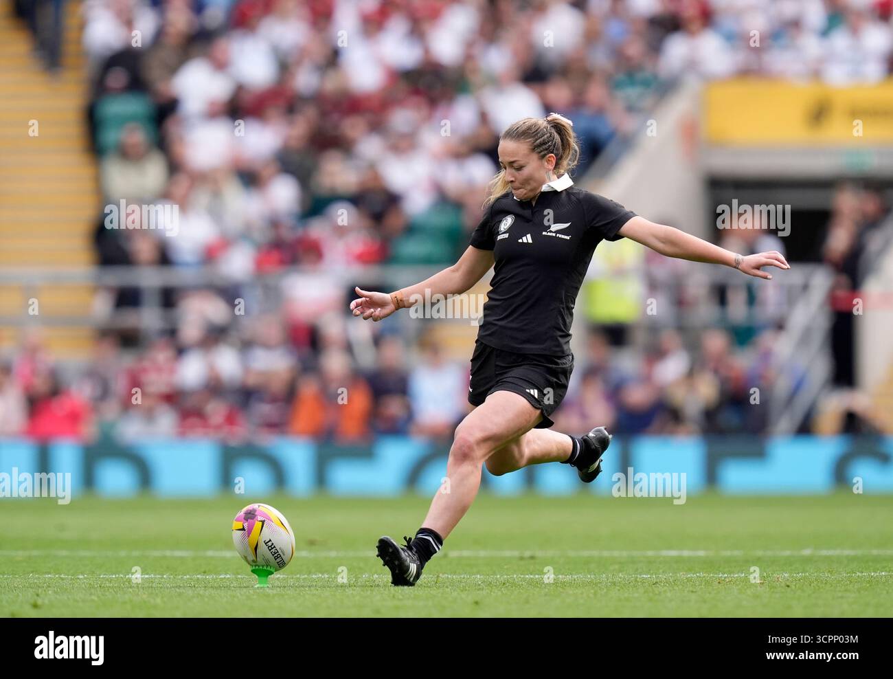 New Zealand's Renee Holmes kicks a penalty during the Women's Rugby ...