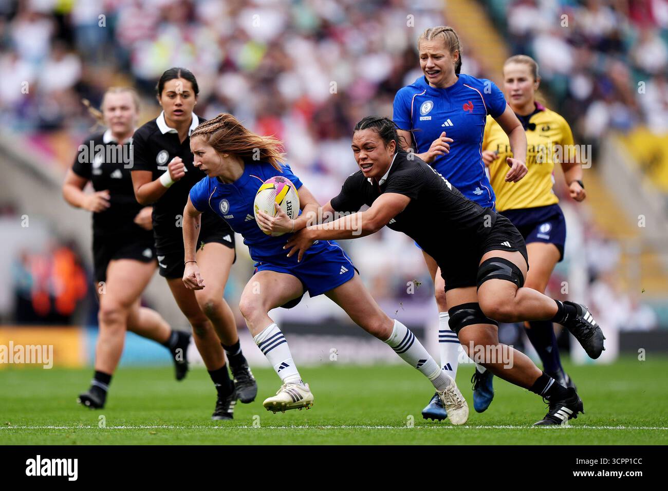 France's Pauline Bourdon Sansus gets away from New Zealand's Layla Sae ...