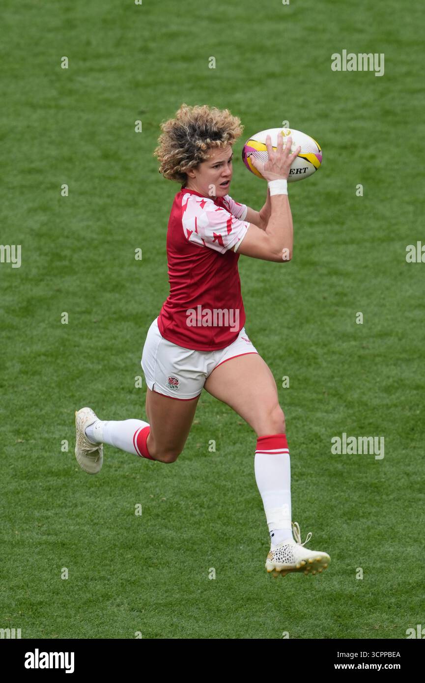 England's Ellie Kildunne during the warm up before the Women's Rugby ...