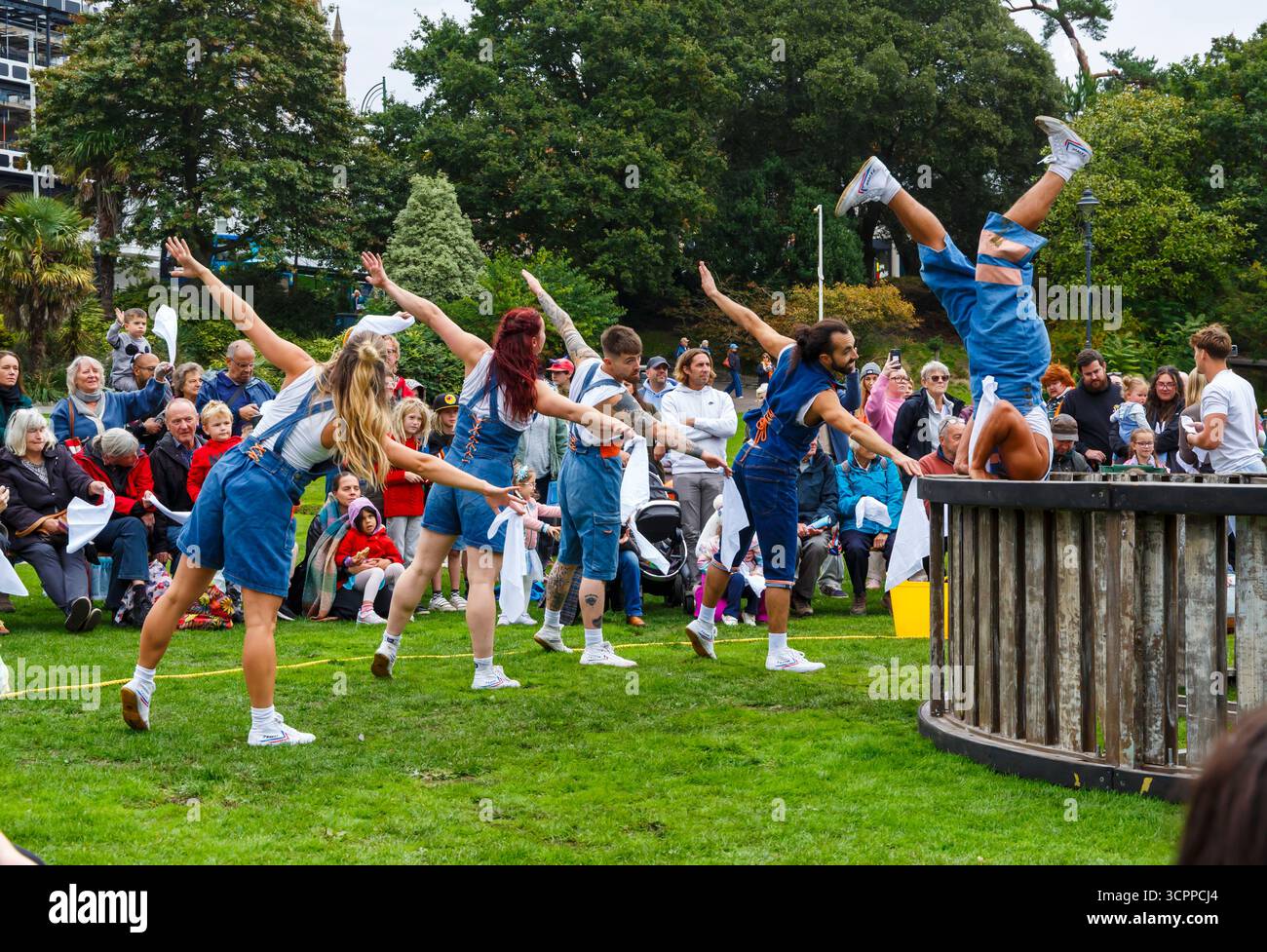 Bournemouth, Dorset, UK. 27th September 2025. Thousands flock to ...