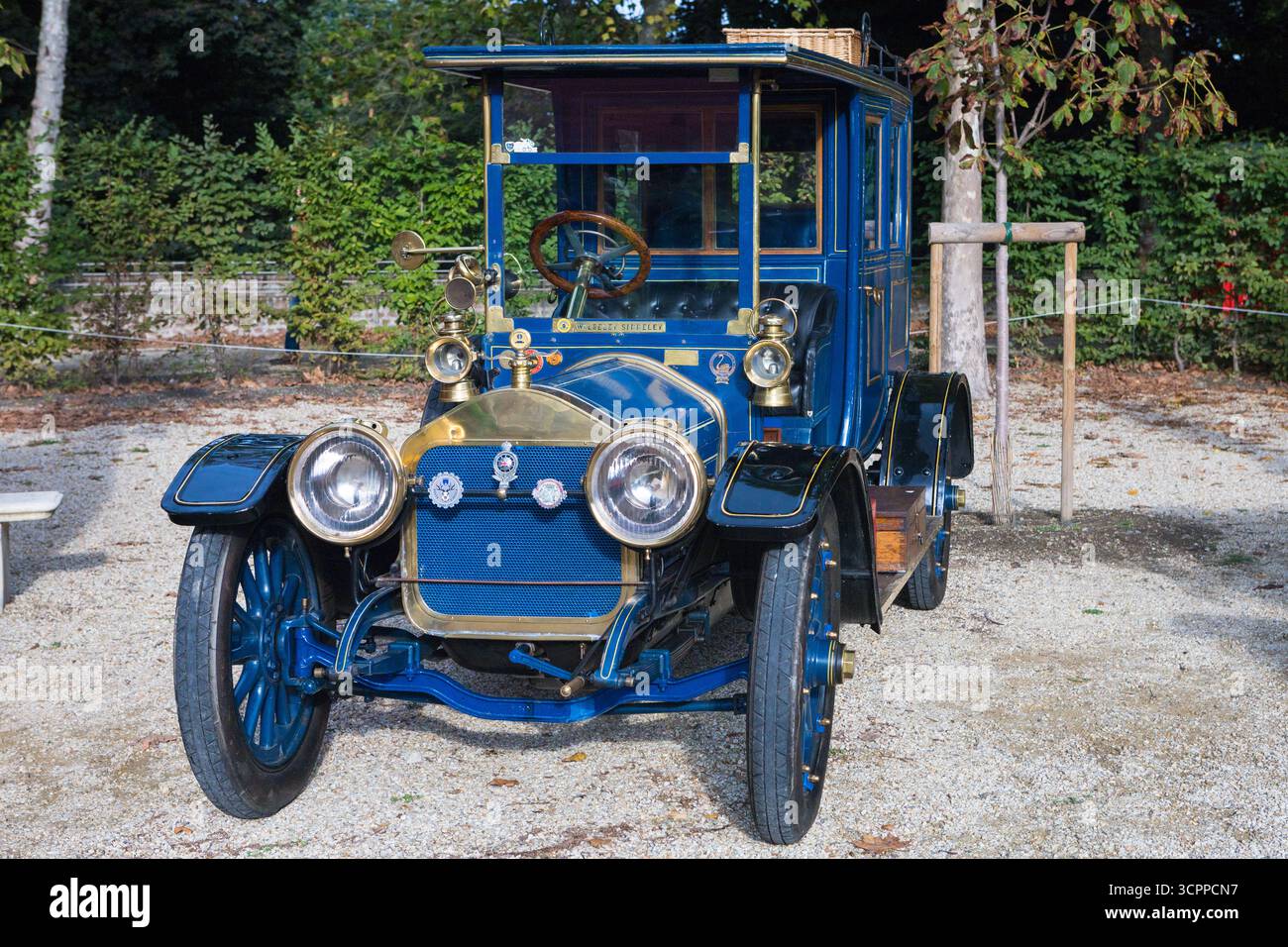 Turin, Italy. 26th September 2025. A 1911 Wolseley - Siddeley Limousine ...
