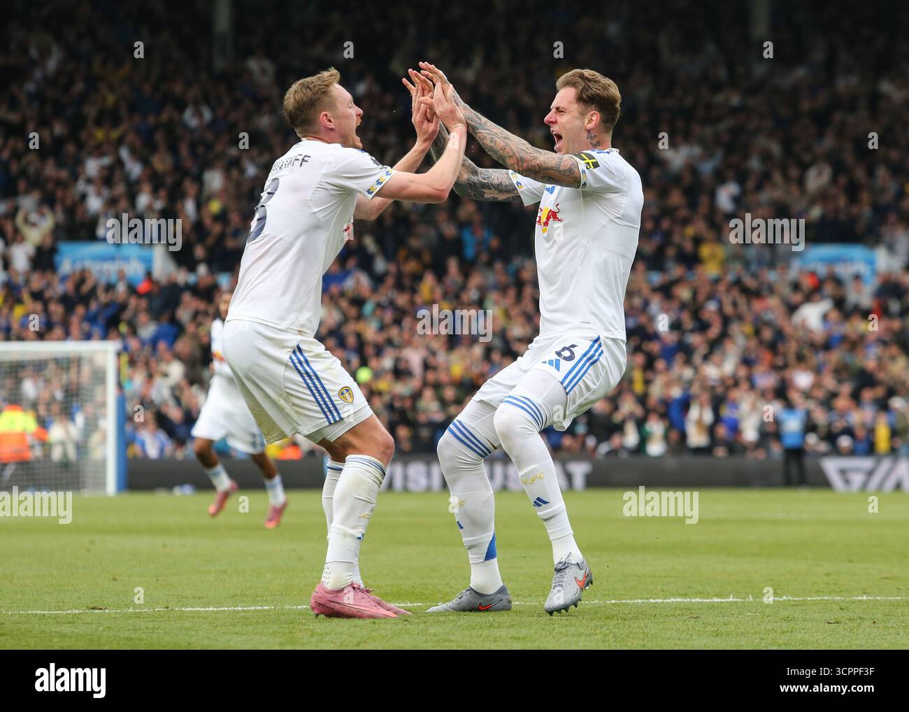 Joe Rodon of Leeds United celebrates his goal to make it 1-1 during the ...