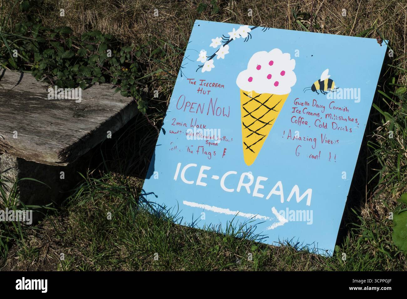 Sign pointing to the Ice cream hut in Lizard Village on the Lizard ...