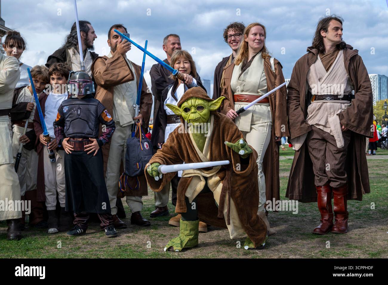 London, UK. 27 September 2025. Costumed Star Wars participants in the ...