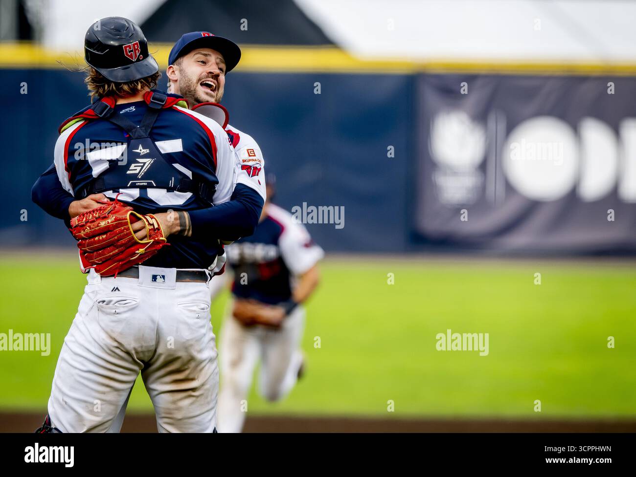 ROTTERDAM - Czech Republic baseball players celebrate against Spain ...