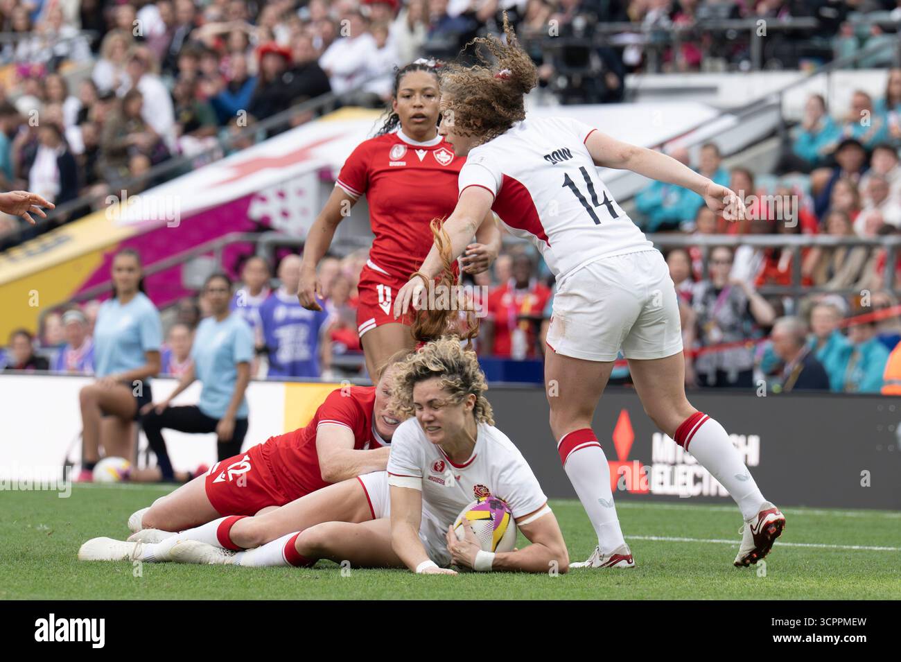 Women’s Rugby World Cup Final Canada vs England match at Twickenham ...