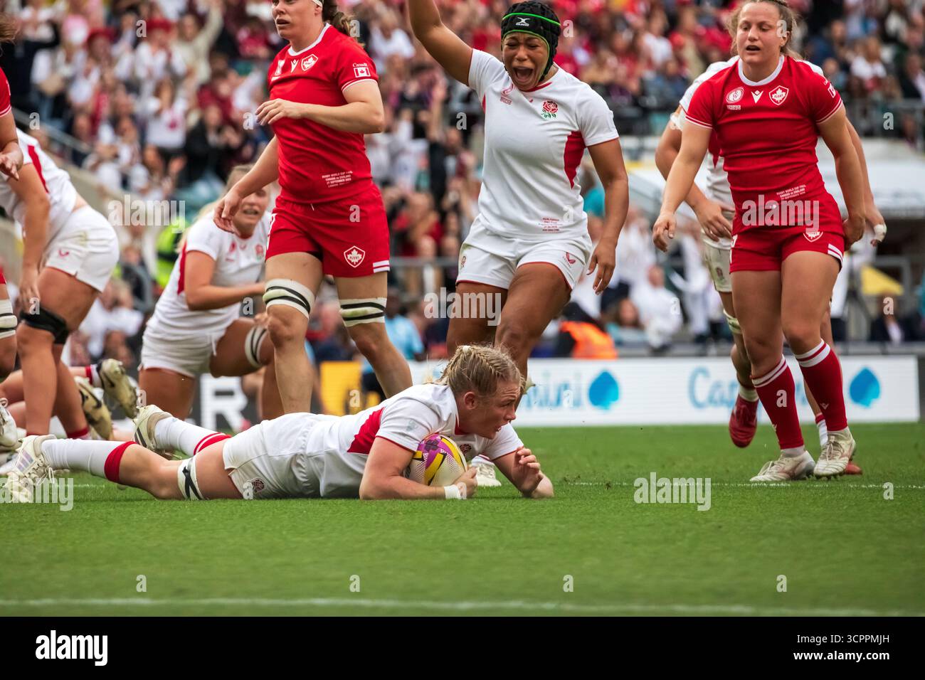 London, UK, 27th September 2025 England number 8 Alex Matthews fights ...