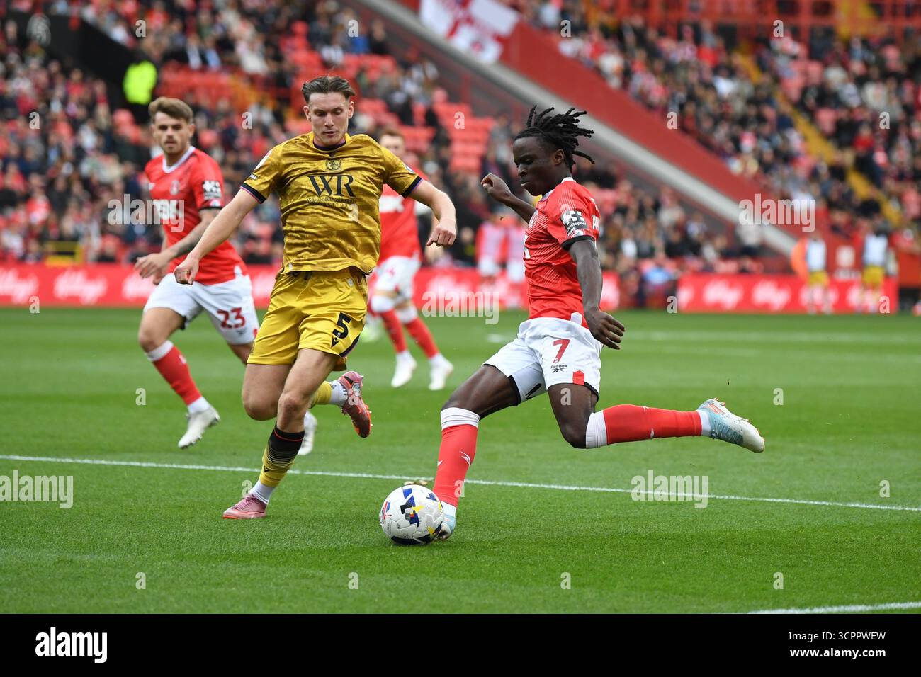 London, England. 27th Sep 2025. Tyreece Campbell and Taylor Gardner ...