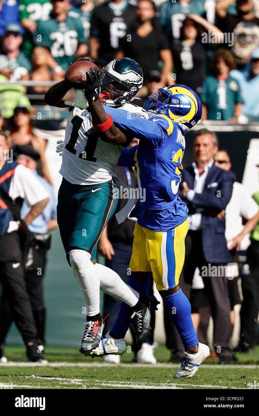 Los Angeles Rams cornerback Darious Williams tries to break up a pass ...