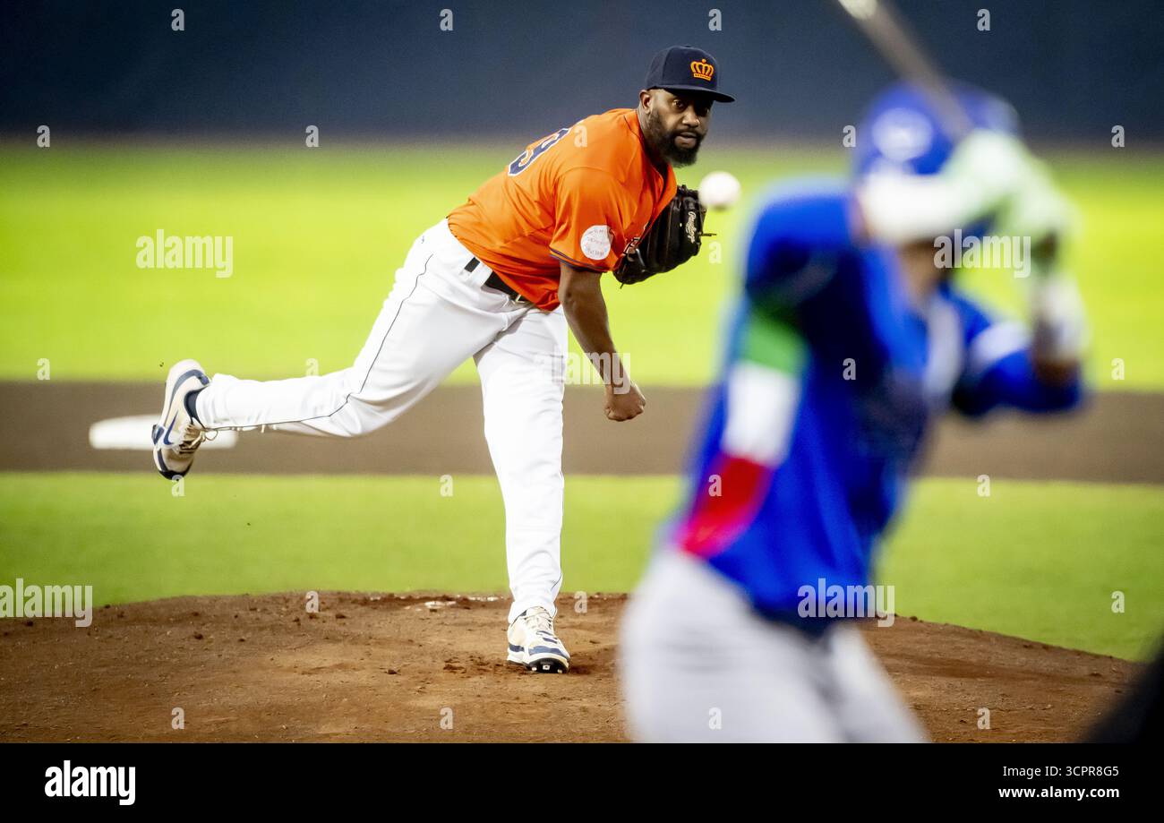 ROTTERDAM - Dutch baseball player MARTIS Shairon in action against ...