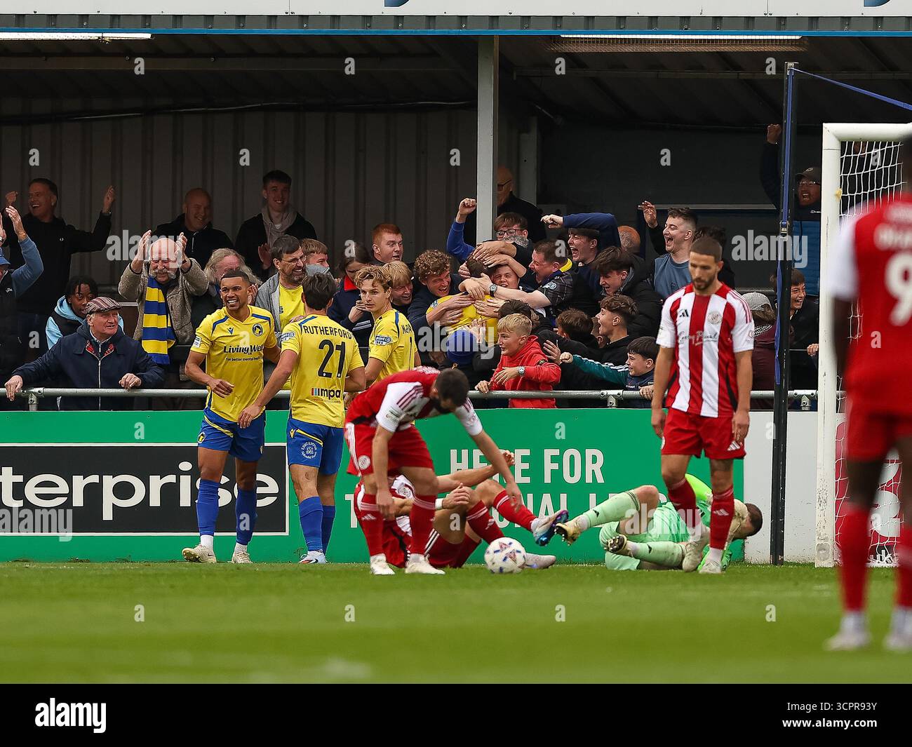 SOLIHULL, ENGLAND - SEPTEMBER 27: Dan Creaney of Solihull Moors ...