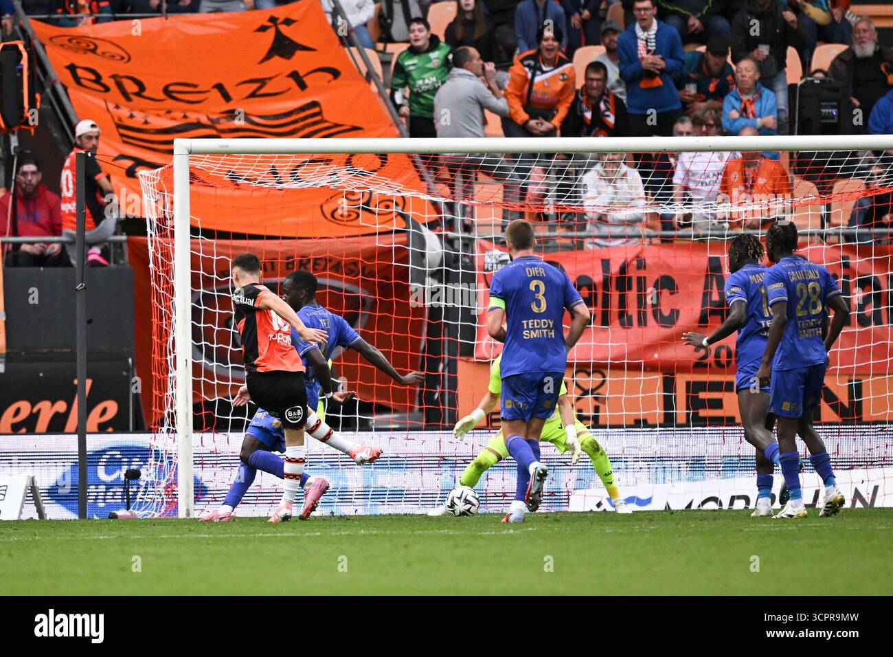 10 Pablo PAGIS (fcl) during the Ligue 1 McDonald's match between ...