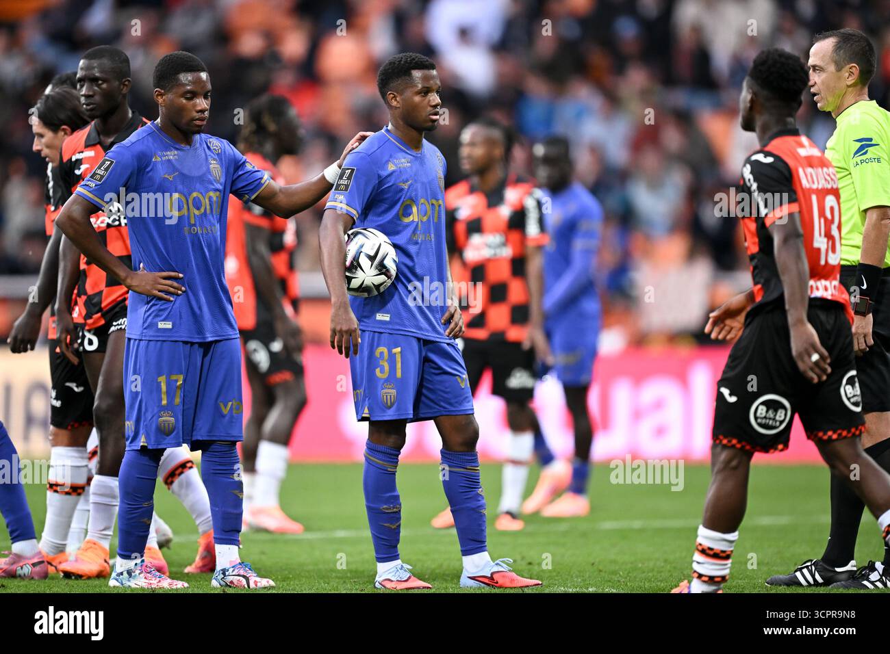 17 Stanis IDUMBO (asm) - 31 Ansu FATI (asm) during the Ligue 1 McDonald ...