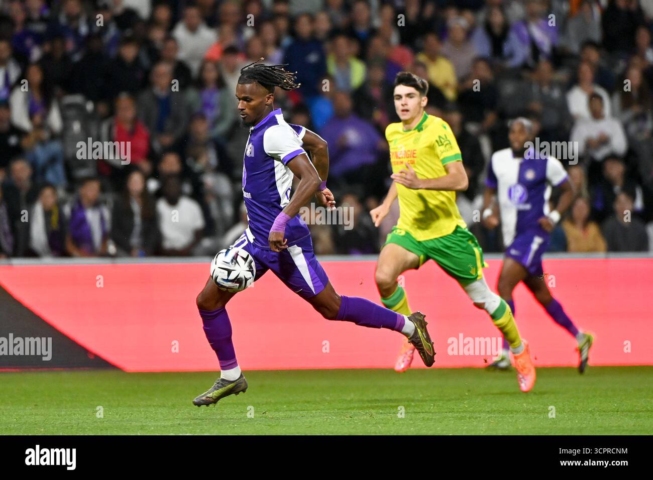 10 Yann GBOHO (tfc) during the Ligue 1 McDonald's match between ...