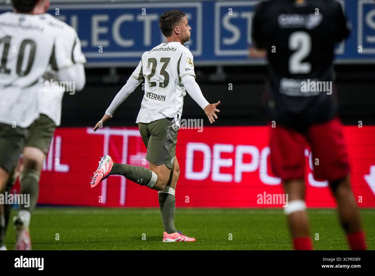 ROTTERDAM - Joey Veerman of PSV Eindhoven celebrates the 1-1 draw ...