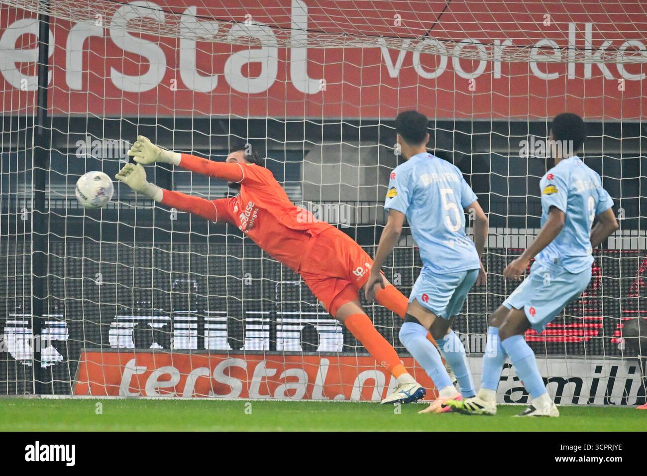 ALMELO, 27-09-2025, Stadium Asito, season 2025/2026, Dutch Eredivisie ...