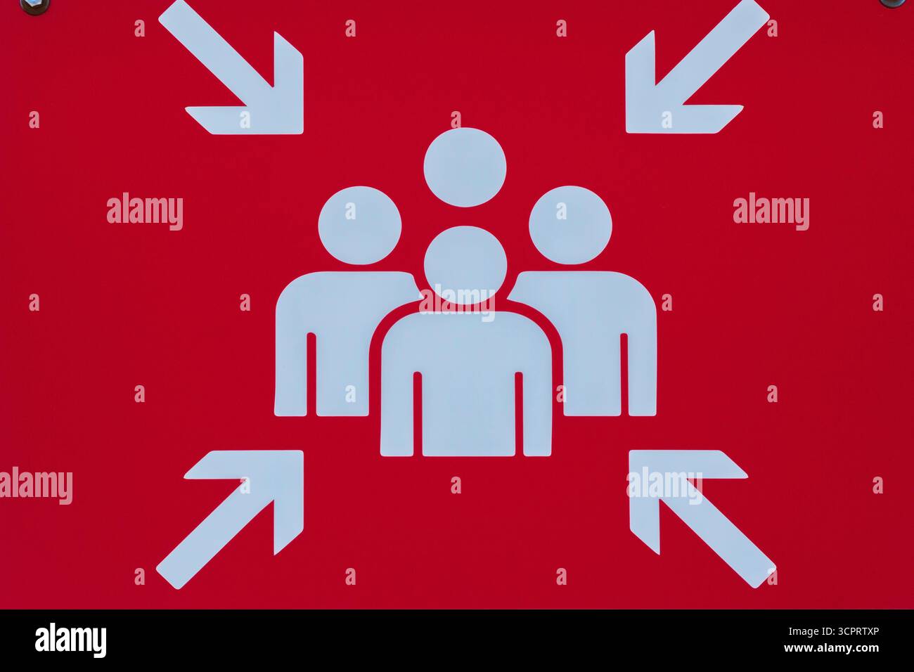 White arrows pointing to group of 4 people in outline form indicating a ...