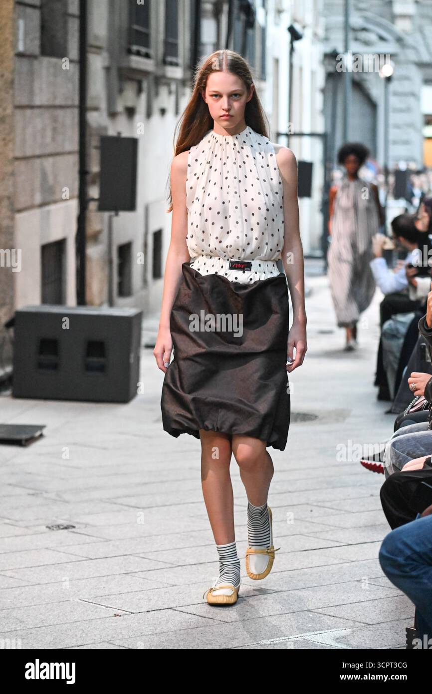 Milan, Milan Women's Fashion Week Spring/Summer 2026 - Women's Fashion ...