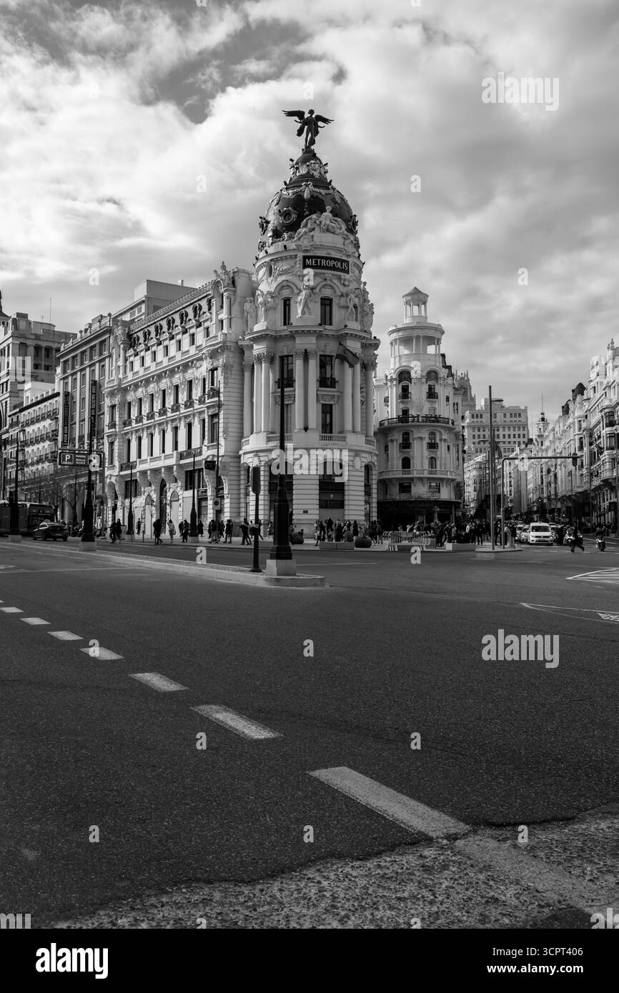 Madrid, Spain - FEB 19, 2022: The Metropolis Building is an office ...