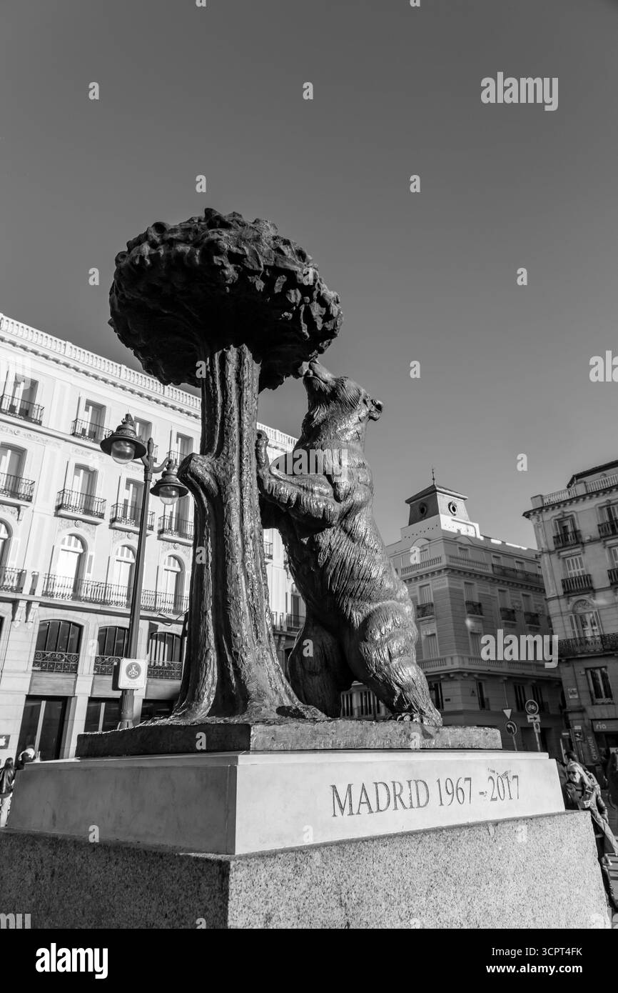 Madrid, Spain - FEB 19, 2022: The Statue of the Bear and the Strawberry ...