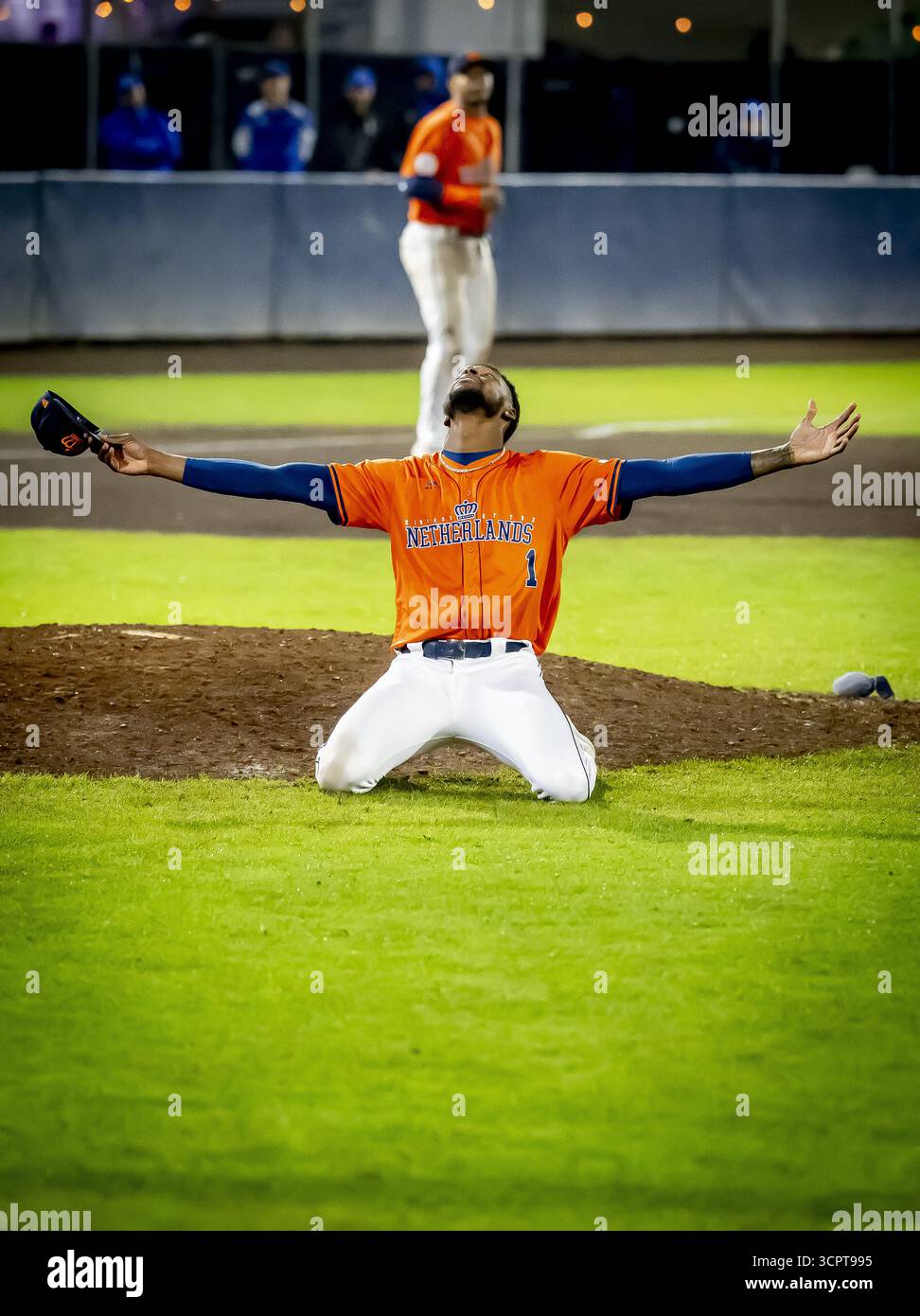 ROTTERDAM - Dutch baseball players celebrate in action against Italy ...