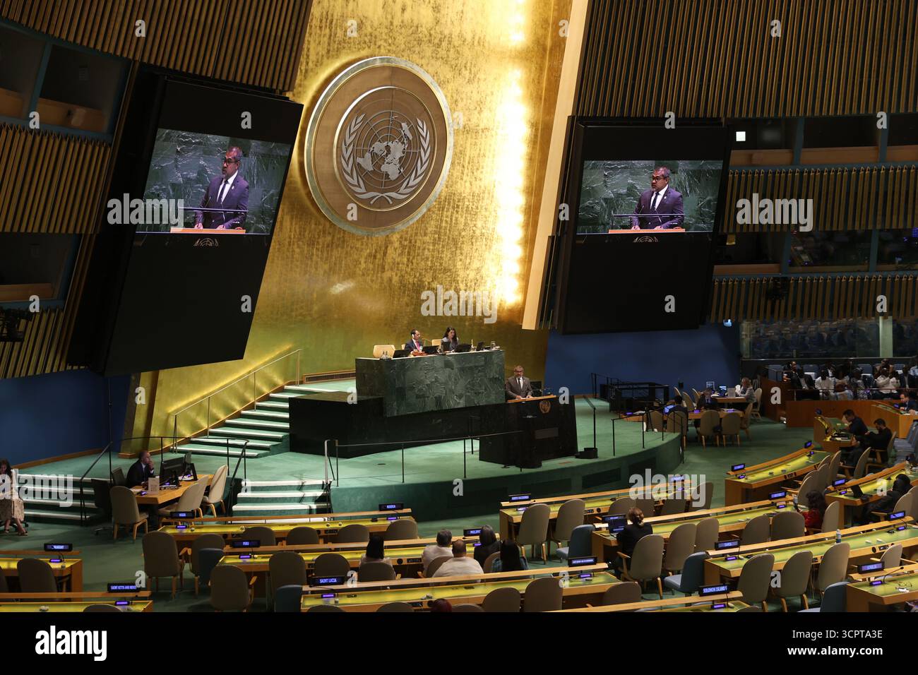 Maldives' Minister of Foreign Affairs Abdulla Khaleel addresses the ...