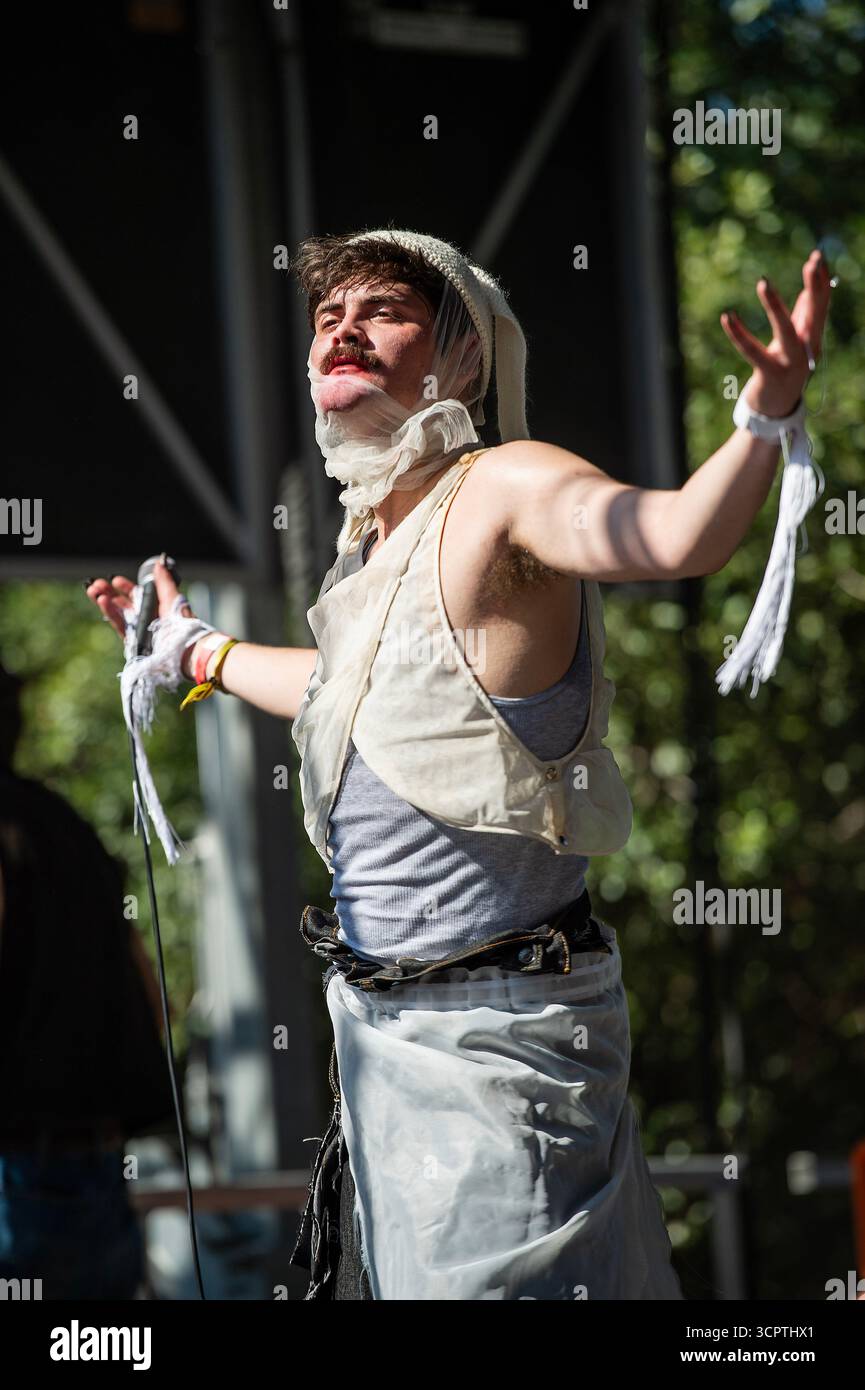 September 27, 2025: Cole Haden with Model/Actriz band performing at the ...