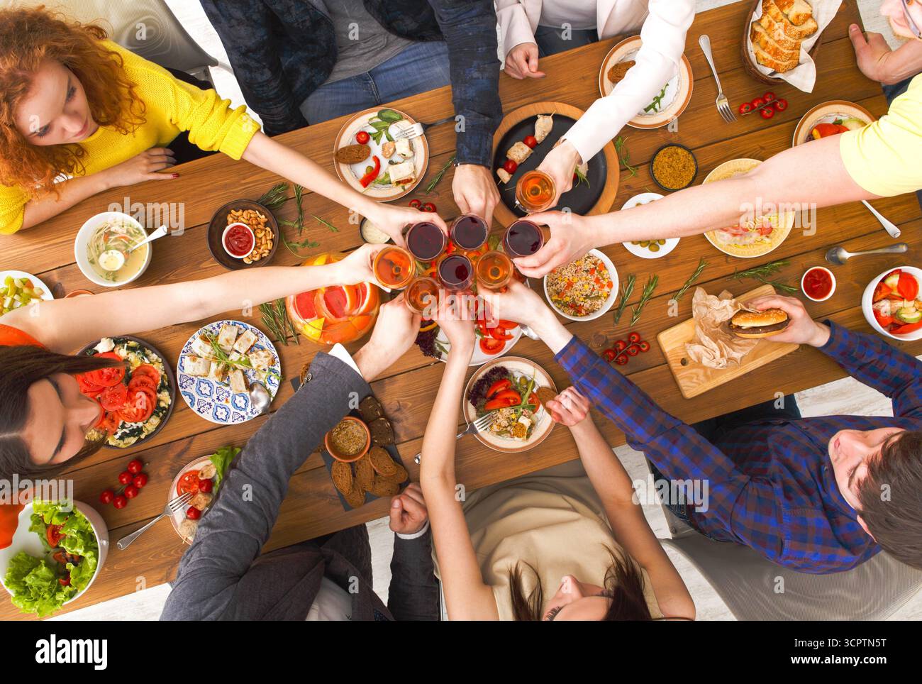 People say cheers clink hi-res stock photography and images - Alamy
