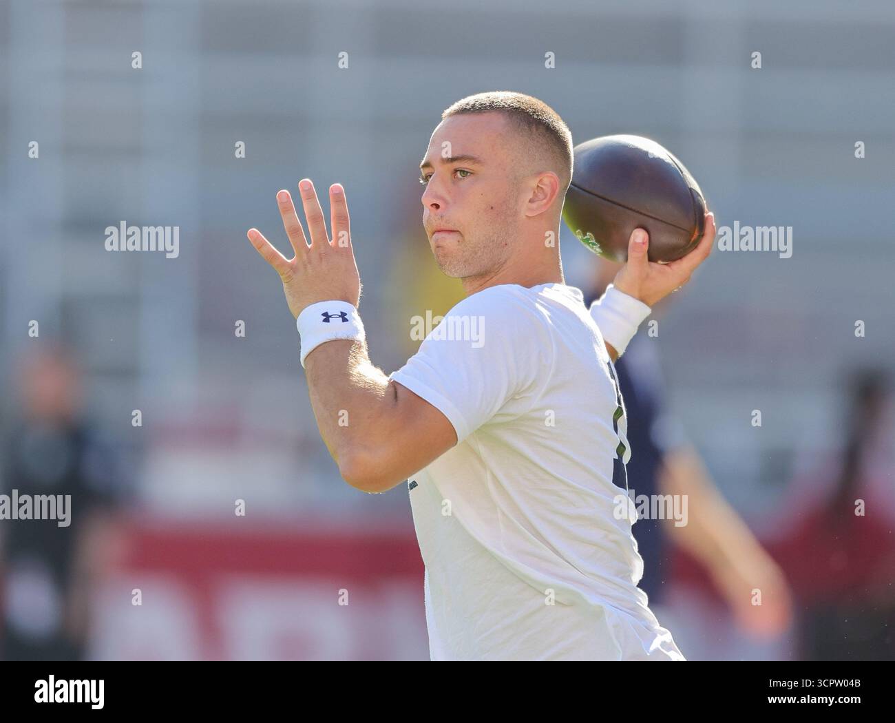 September 27, 2025: Norte Dame quarter back CJ Carr (13) works to ...
