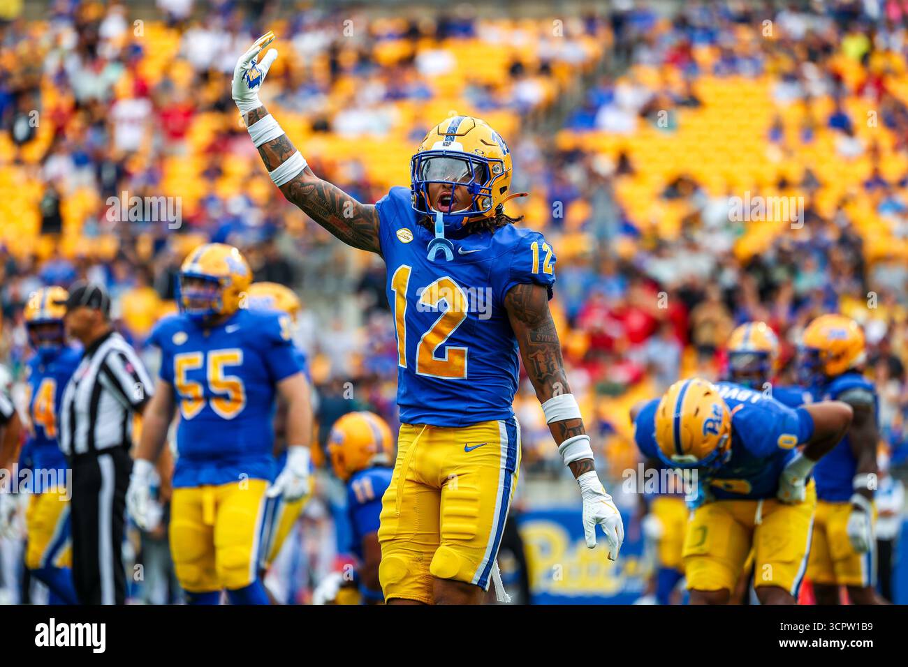 Pittsburgh, Pennsylvania, USA. 27th Sep, 2025. Pitt Panthers safety ...