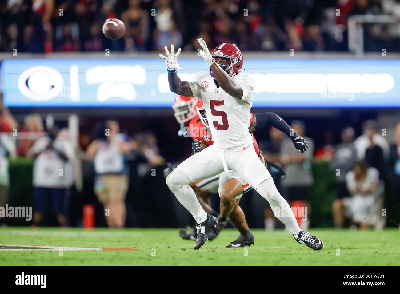 Alabama wide receiver Germie Bernard (5) catches a pass during the ...
