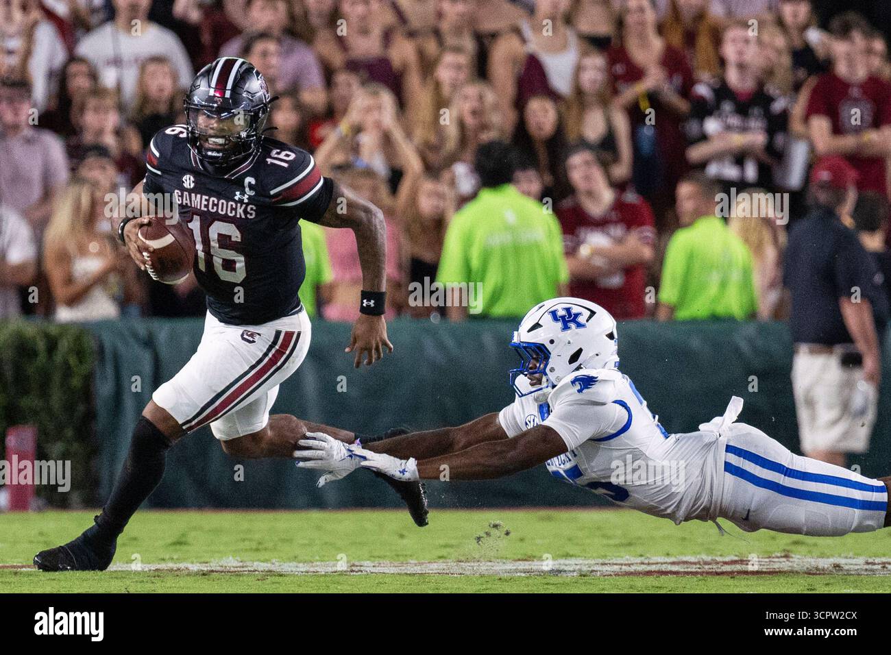 South Carolina quarterback LaNorris Sellers (16) runs away from ...