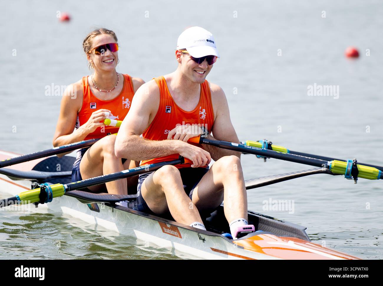 SHANGHAI - Roos de Jong and Melvin Twellaar in action during the mixed ...