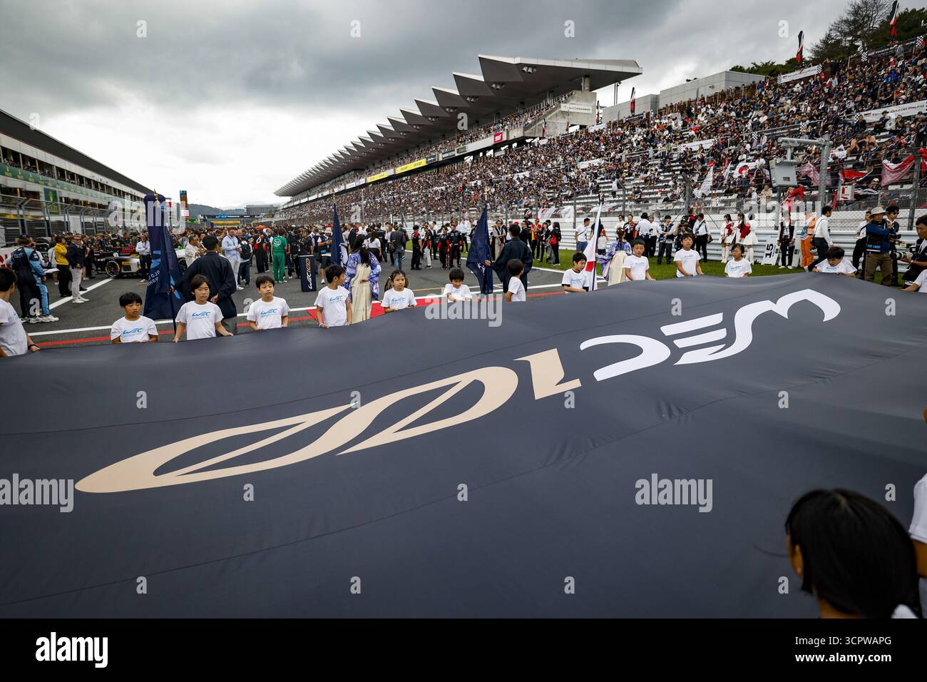 WEC 100 Flag, Grid during the 6 Hours of Fuji 2025, 7th round of the ...