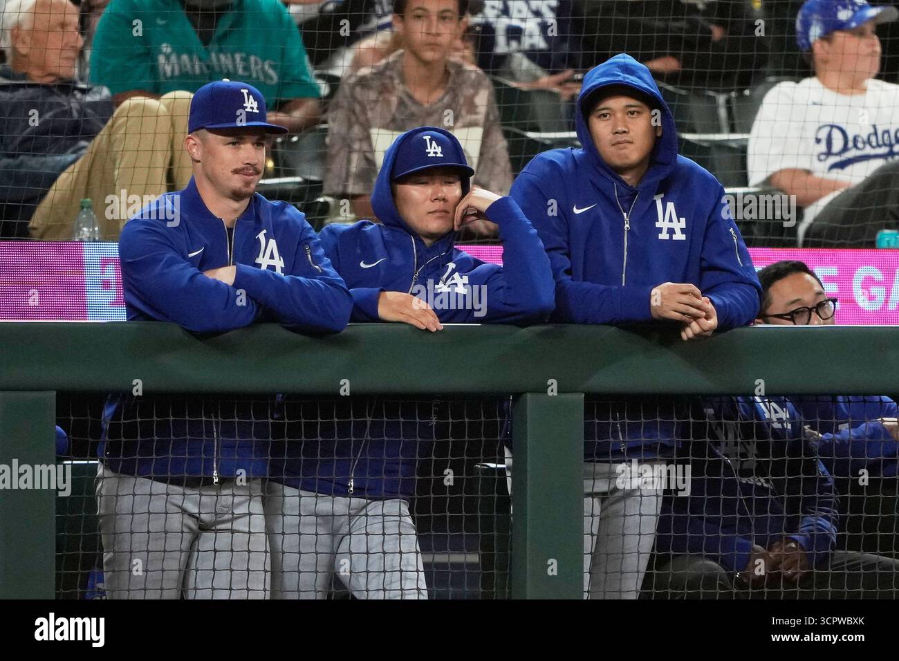 From left, Los Angeles Dodgers relief pitcher Jack Dreyer, and starting ...