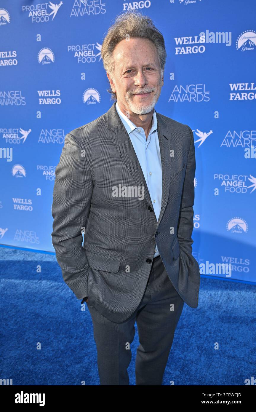 Los Angeles, CA USA. 26th Sep 2025. Steven Weber at Project Angel Foods ...