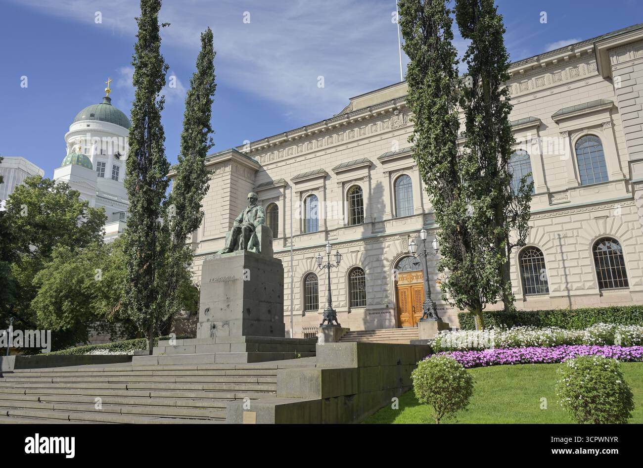 Central Bank Suomen Pankki, Johan Vilhelm Snellman Statue ...