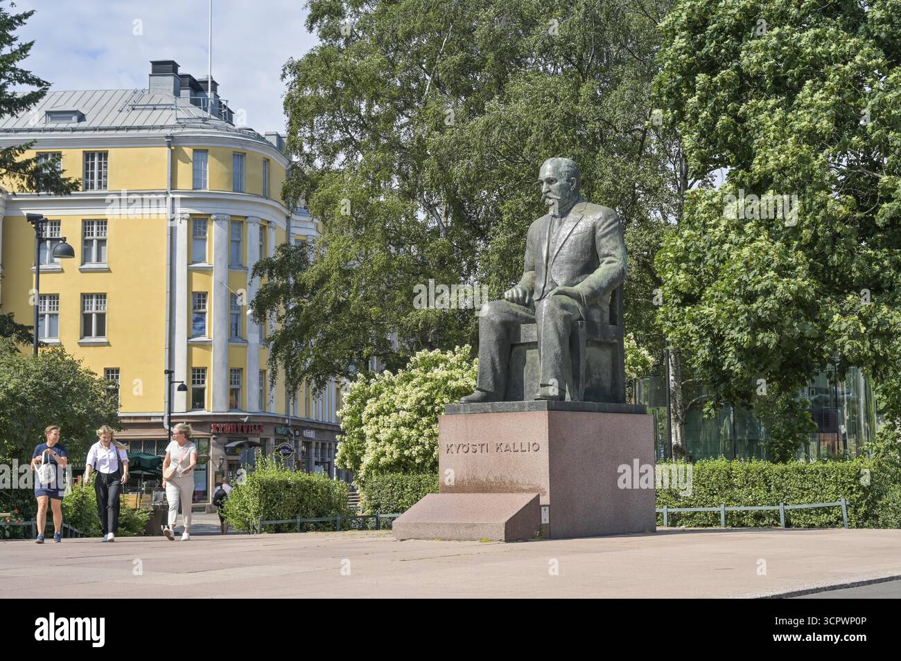 Helsinki statue park hi-res stock photography and images - Alamy