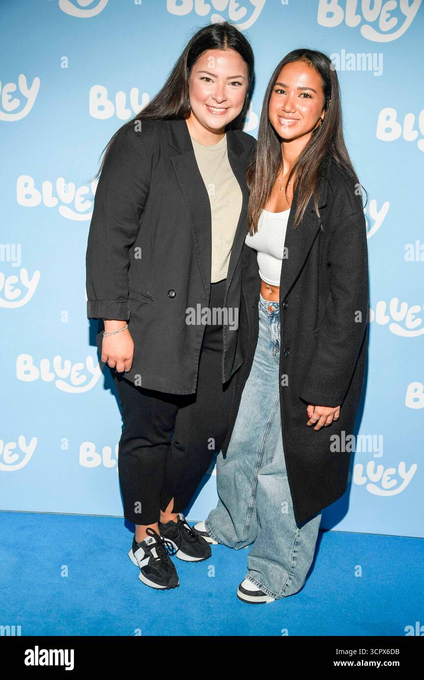 abb Demet Dinc mit Schwester Jenna Lamia Dinc zu Gast auf dem blauen ...