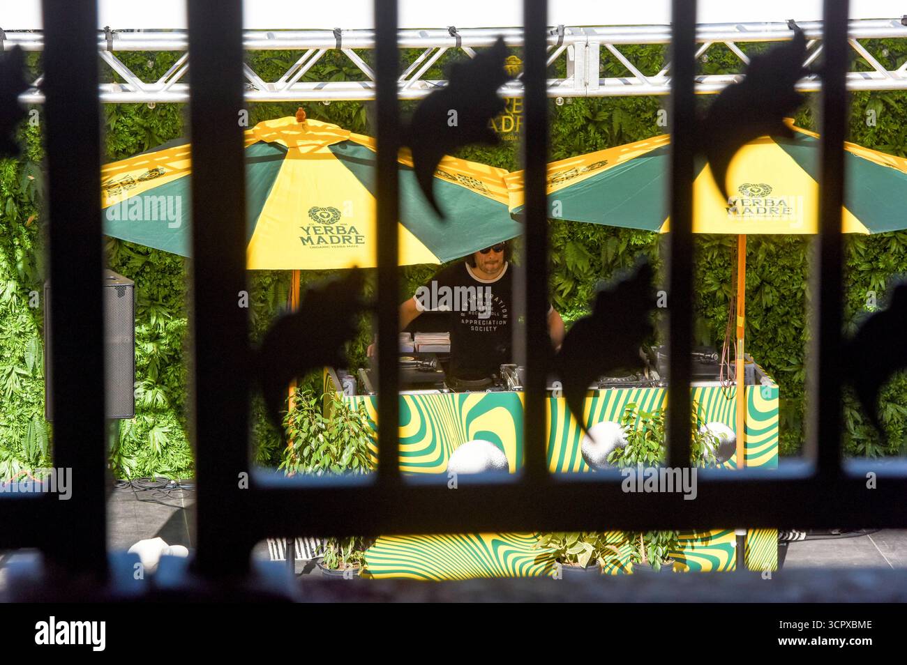 Alex Maas live auf dem Levitation Festival 2025 im Palmer Events Center ...