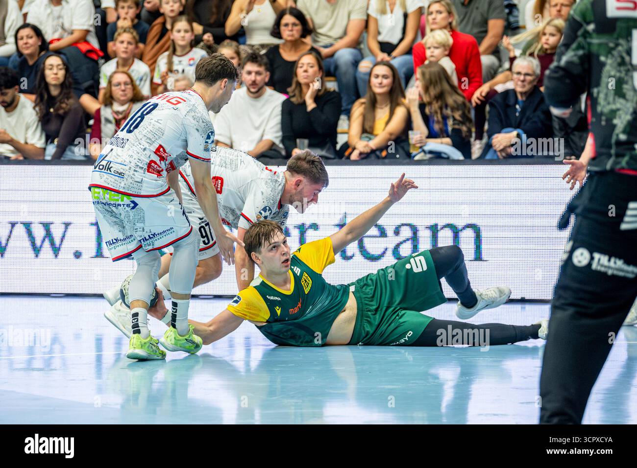 Linus Kutz (VfL Eintracht Hagen, 34), Tim R?diger (TV H?ttenberg, 18 ...