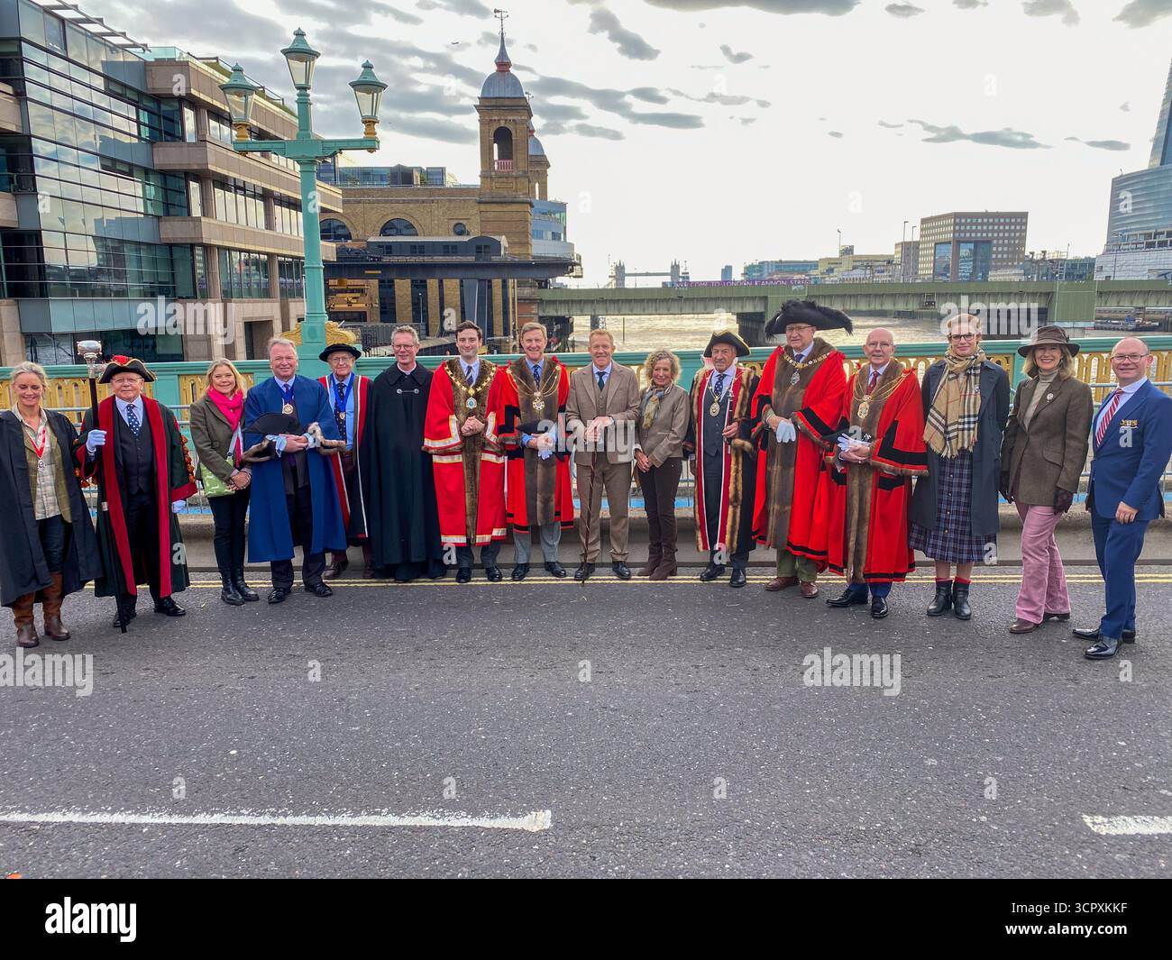 Southwark Bridge, London, United Kingdom. 28 September, 2025 – Adam ...