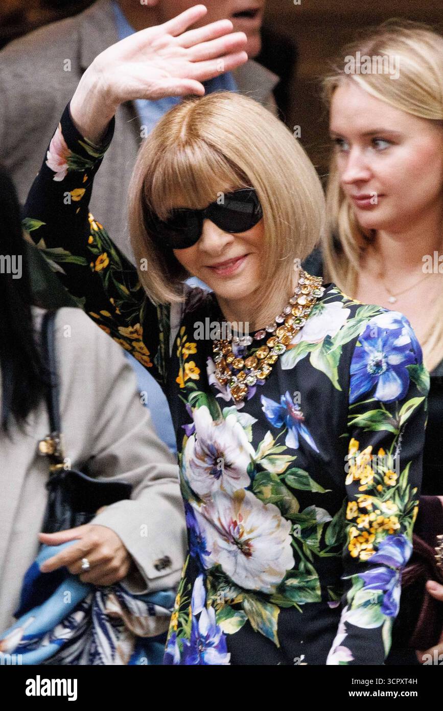 News - Dolce & Gabbana - Arrivals - Milan Fashion Week - Womenswear ...