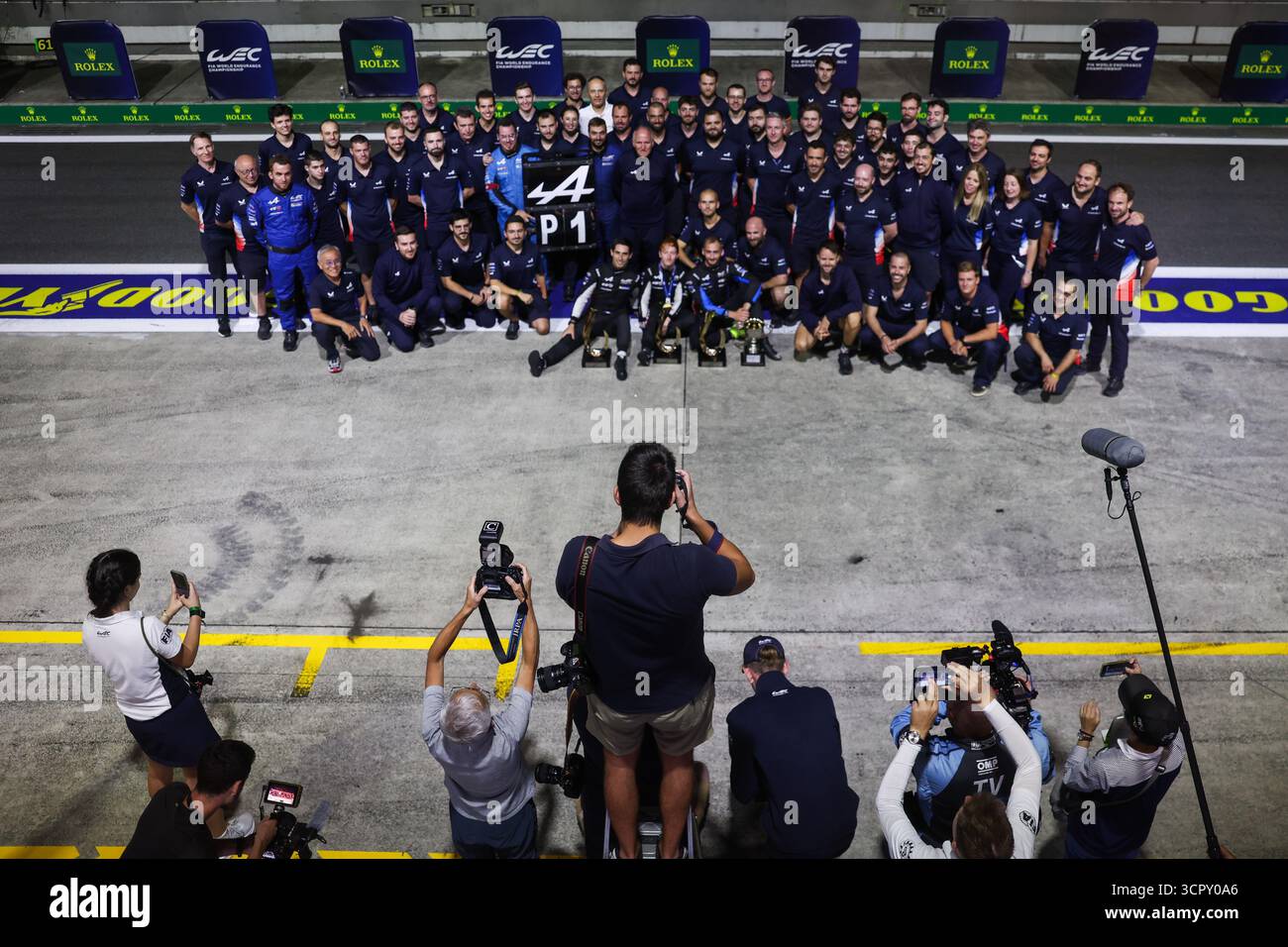 Alpine celebration picture backstage with photographers during the 6 ...