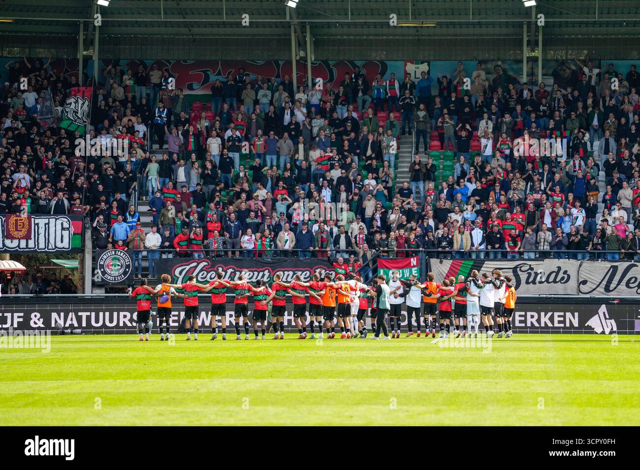 NIJMEGEN, NETHERLANDS - SEPTEMBER 28: Gonzalo Crettaz, Brayann Pereira ...